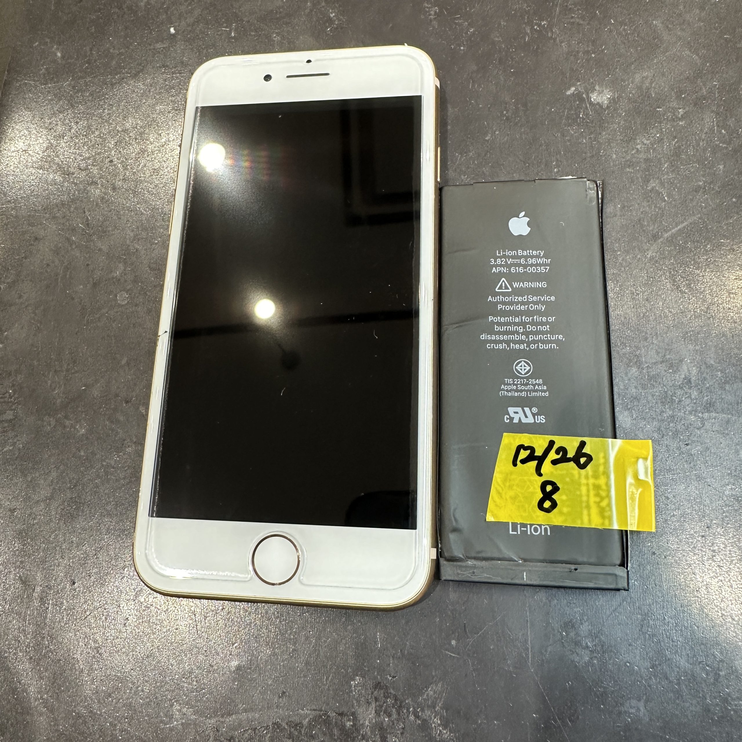 iPhone8 バッテリー交換【可児市からお越しのお客様】 | iPhone修理・iPad修理 スマートクール イオンモール土岐店
